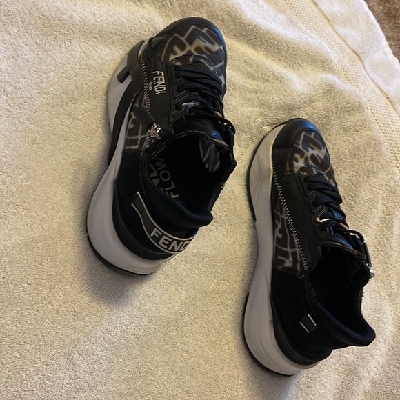 Fendi | Shoes | Fendi Flow Logo Lowtop Sneaker | Poshmark